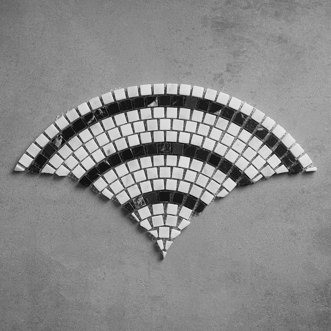 White & Black Marble Fan Scallop Mosaic Tiles | Fast Delivery | Starel ...