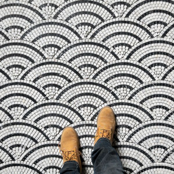 White & Black Marble Fan Scallop Mosaic Tiles | Fast Delivery | Starel ...